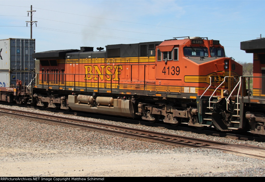 BNSF 4139 - DPU #1